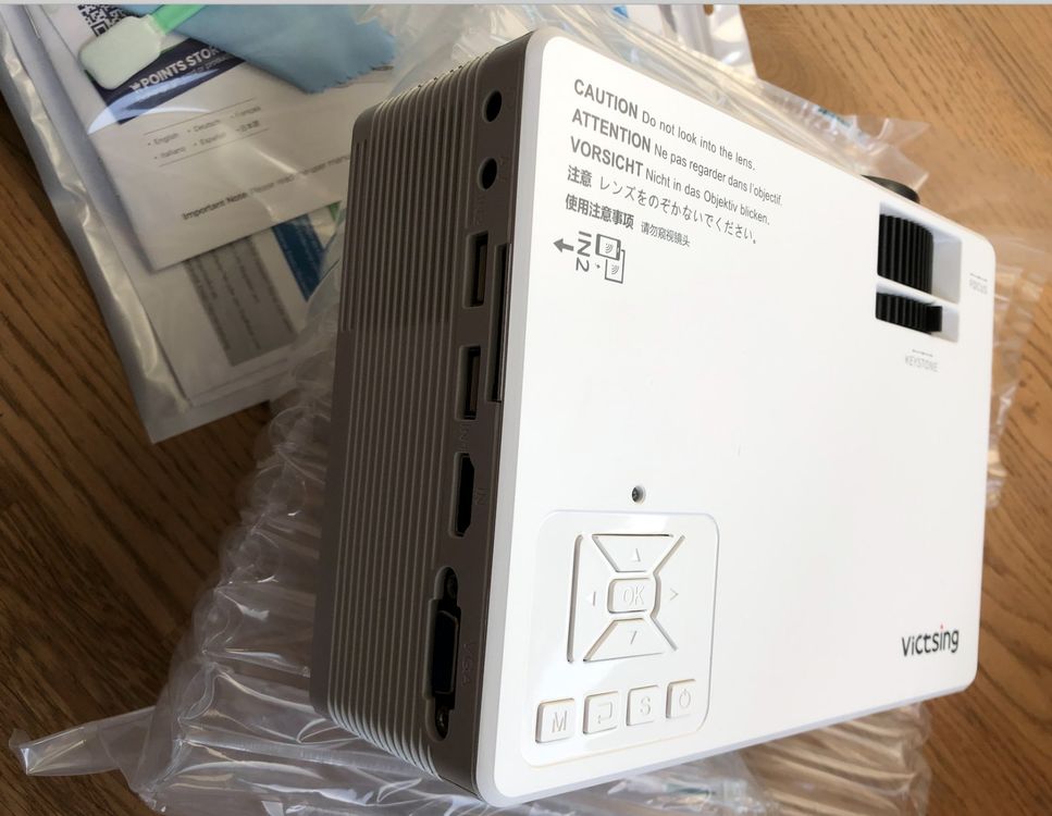 Victsing BH400B - LED Projektor Mini Beamer Fabrikneu (Neu und ...