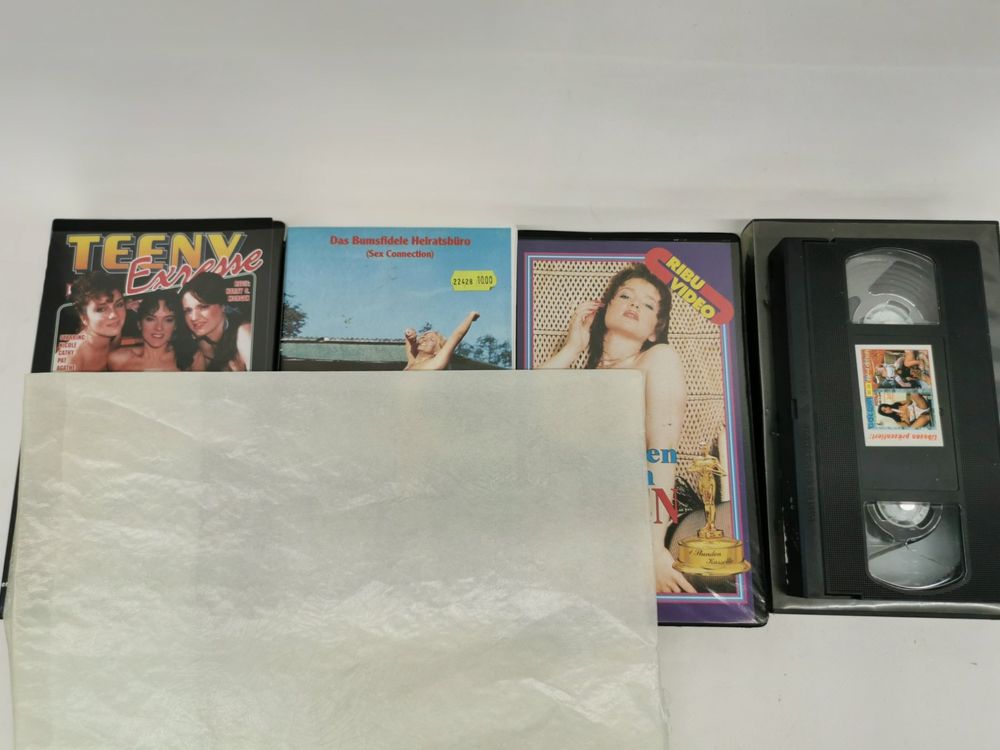 4x Vintage Erotik Video Kasetten VHS (Gebraucht) in Toffen für CHF 5 – mit Lieferung auf Ricardo ...