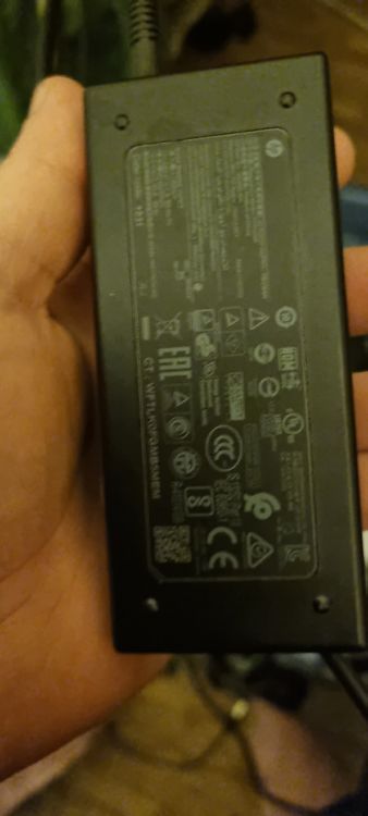 HP laptop kabel (Gebraucht) in Gampelen für CHF 5 – mit Lieferung auf ...