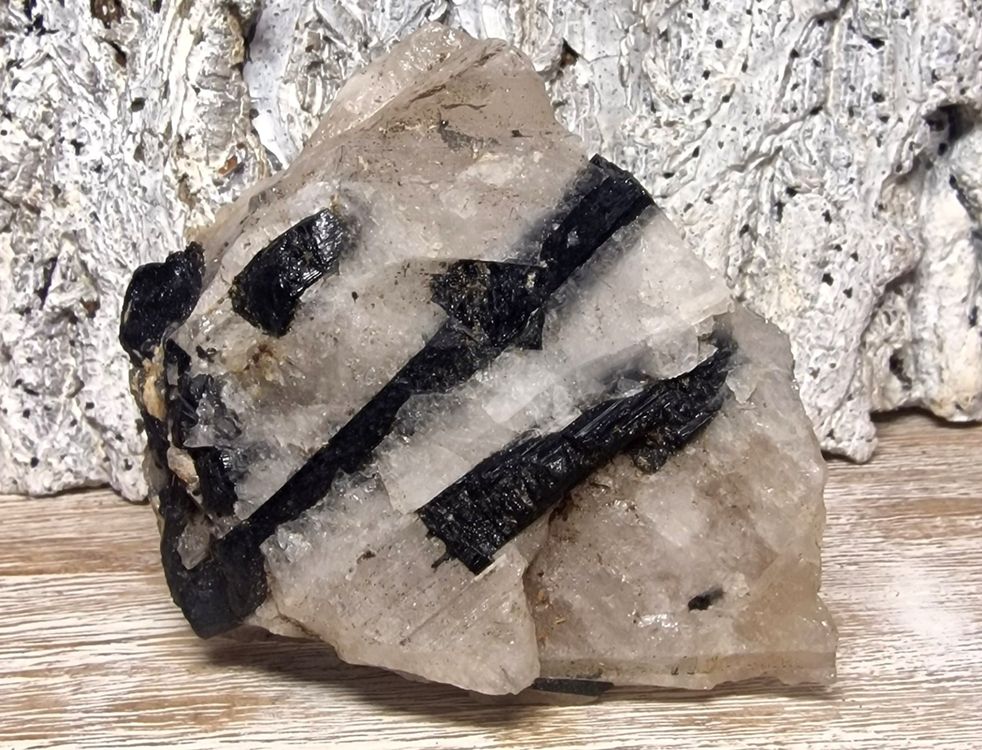 Turmalin in Quarz Rohstein 400g (Neu (gemäss Beschreibung)) in Matzingen für CHF 35 – mit ...