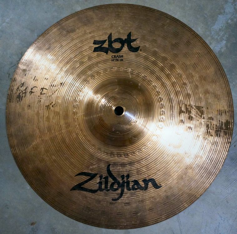 BROKEN Zildjian 14' ZBT Crash Cymbal | Kaufen auf Ricardo