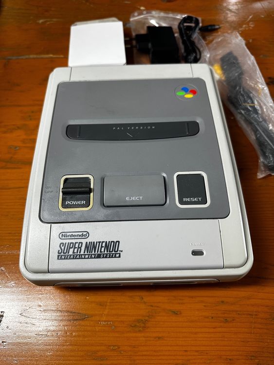 Super Nintendo PAL SNES Switchless Ultime, freezone | Kaufen auf Ricardo