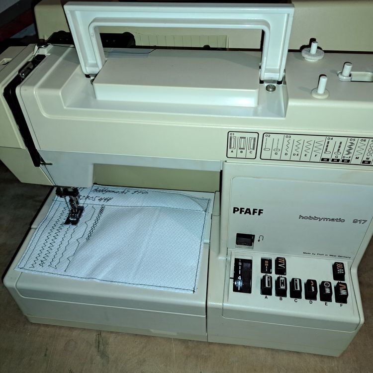Pfaff Nähmaschine | Kaufen auf Ricardo