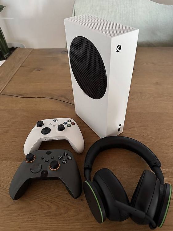 Xbox Series S + Controller + Scuf Instinct Pro + Headset (Gebraucht) in ...
