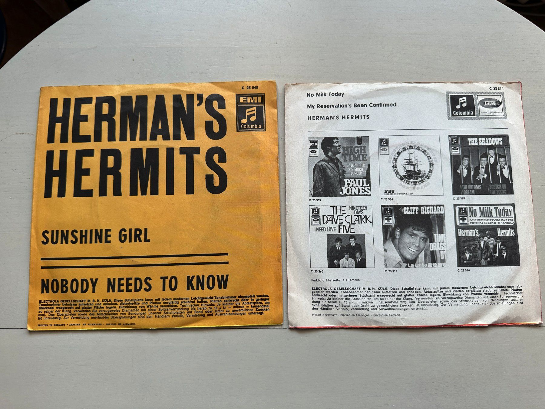 HERMAN'S HERMITS tolle Singles Kult 60's Beat PETER NOONE (Gebraucht ...