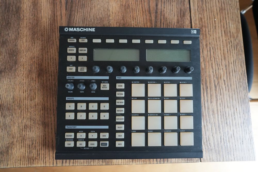 Native Instruments Maschine MK1 (Gebraucht) in für CHF 55 – mit ...