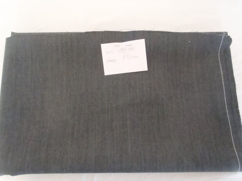 Rest Stoffstück (Neu (gemäss Beschreibung)) in Moosseedorf für CHF 8 – mit Lieferung auf Ricardo ...