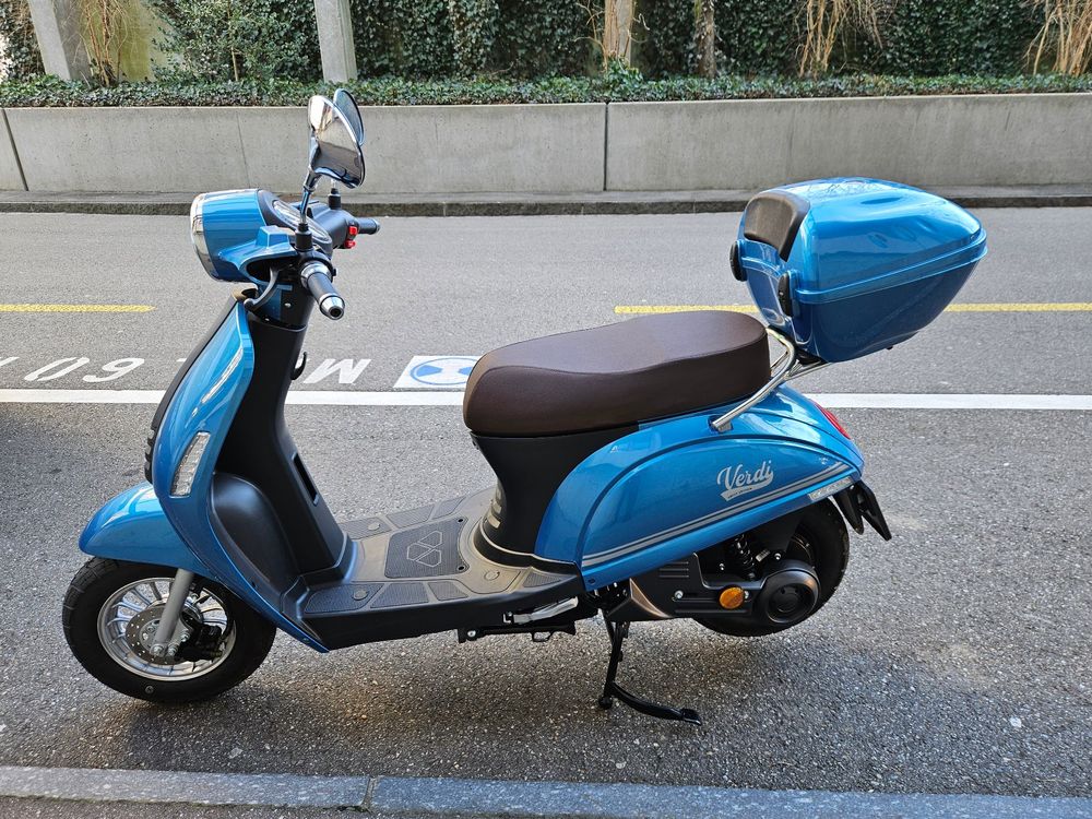 Verdi E-Roller Electro Scooter Topcase blau! (Gebraucht) in Kaiseraugst ...