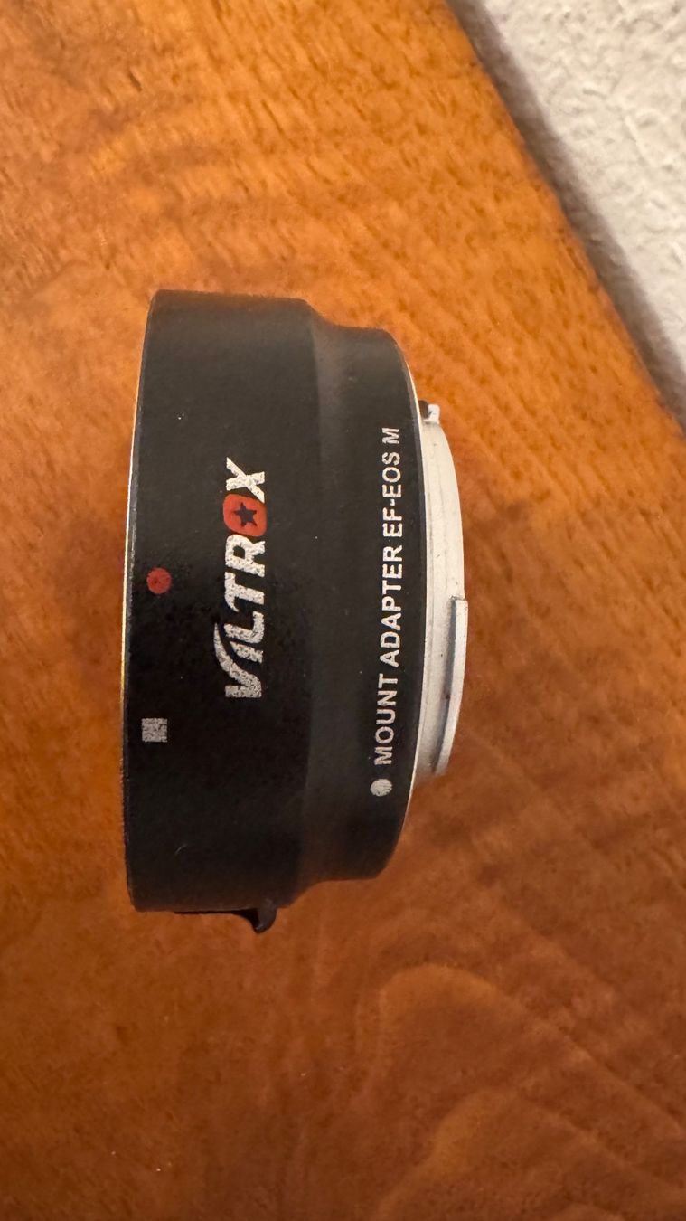 Viltrox Mount Adapter EF-EOS M - neuwertig (Neu (gemäss Beschreibung ...