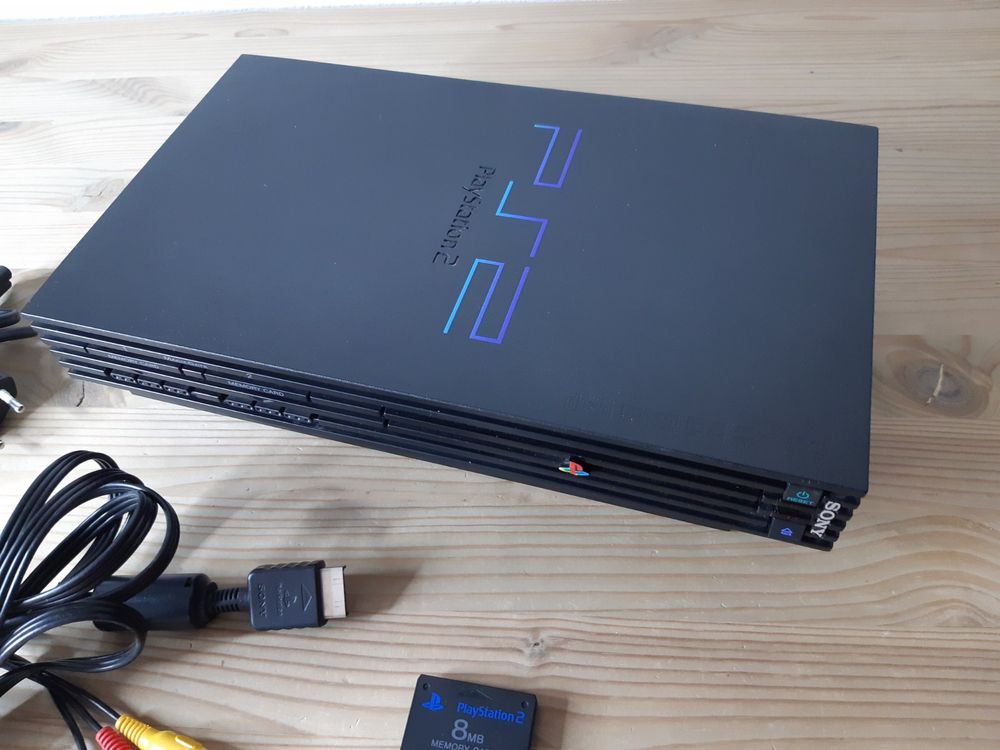 SONY Playstation 2 PS2 FAT Schwarz SCPH-50004 + Kabel + MC (Gebraucht ...