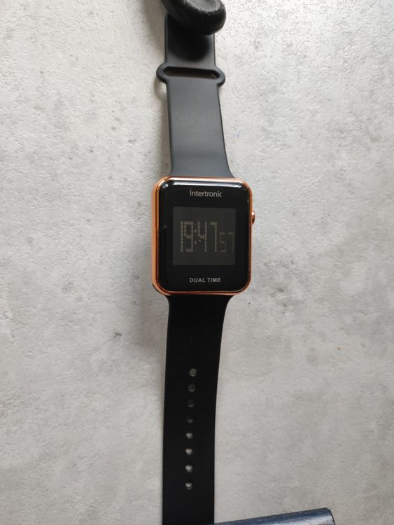 Intertronic Digital Uhr | Kaufen auf Ricardo