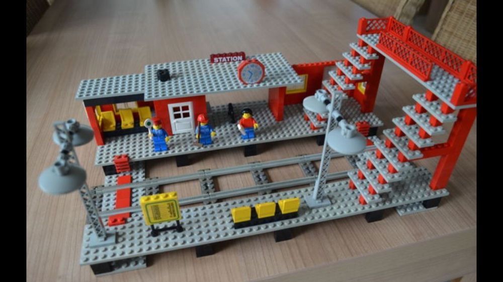 Lego 7822 Bahnhof (D'occasion) à Luzern pour CHF 137 – avec livraison ...