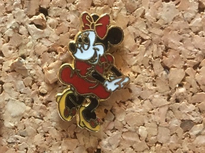Pin Minnie Mouse Gebraucht In Lützelflüh Goldbach Für Chf 1 Mit Lieferung Auf Ricardo Kaufen