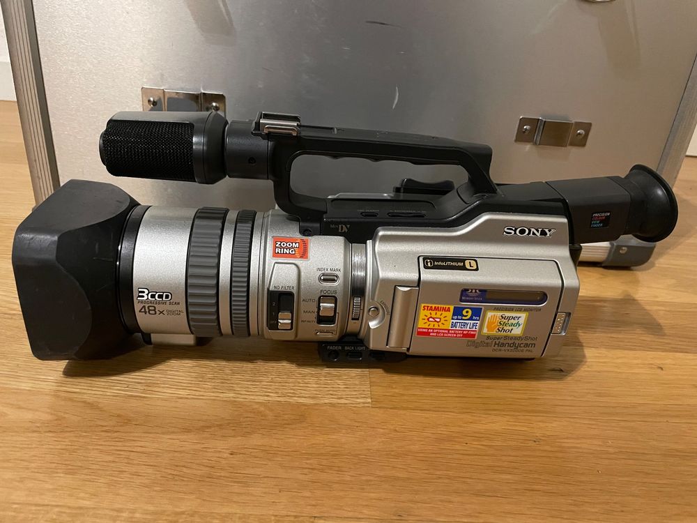 Sony DCR - VX2000E Video Kamera (Gebraucht) in Zürich für CHF 499 – mit ...