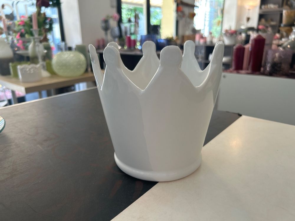 Krone weiss (Neu und originalverpackt) in Luterbach für CHF 5 – mit ...