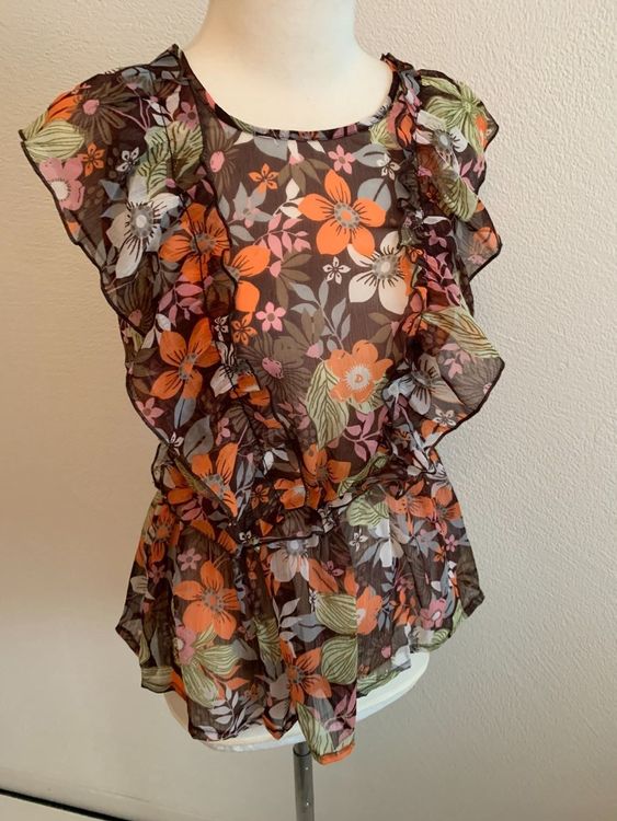 Tolle Bluse mit Blumen Gr. S (Neu (gemäss Beschreibung)) in Altendorf für CHF 17 – mit Lieferung ...