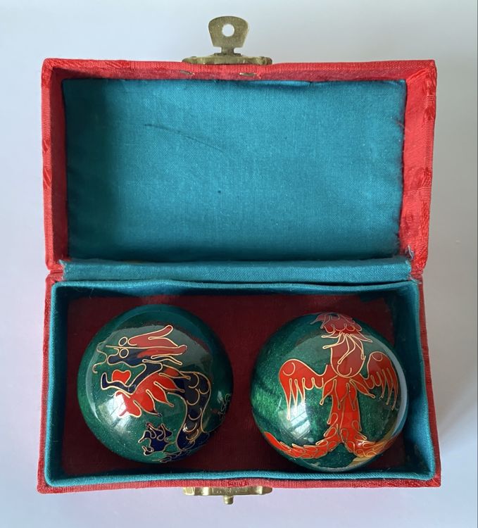 Chinese therapy balls / Handtherapiebälle | Kaufen auf Ricardo