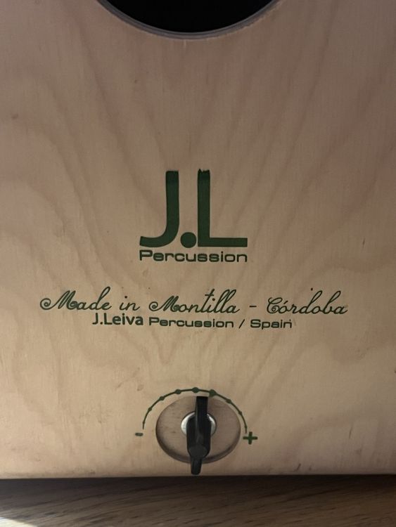 Percussion cajon J . Leiva (D'occasion) à Biel/Bienne pour CHF 95 ...