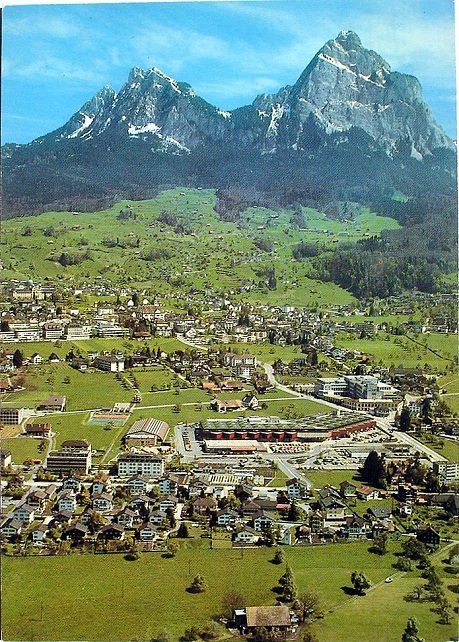 IBACH und SCHWYZ mit Mythen-Center und Mythen (Gebraucht) in Jona für ...