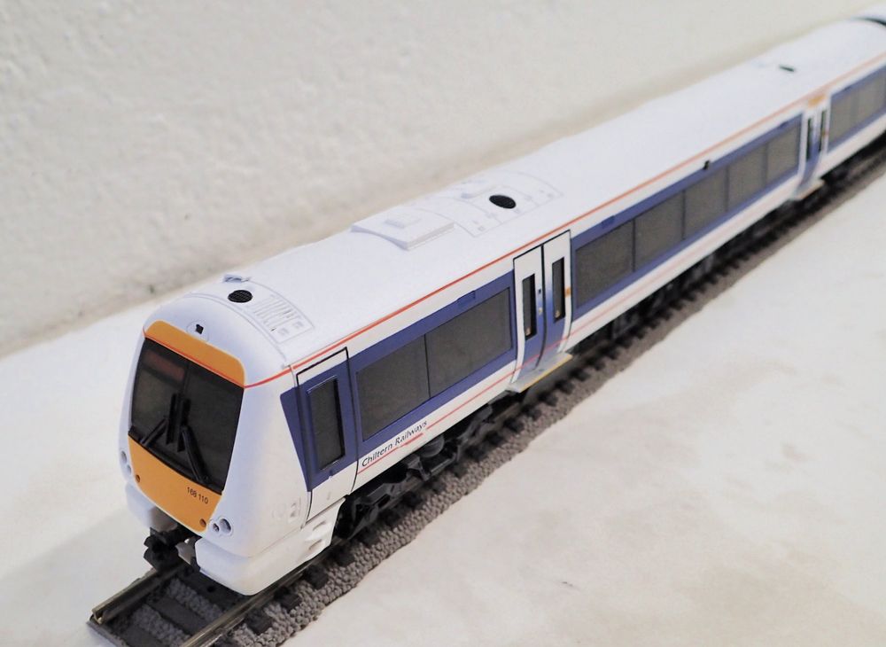 Bachmann 00: Chiltern Railways/Class 168/1 CLUB. 3 car DMU (Neu und ...