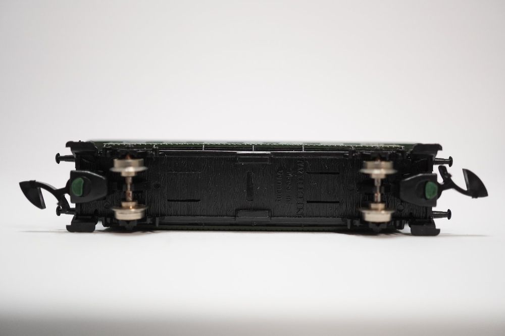 e33 Märklin 8700 DB Personenwagen grün (Gebraucht) in Thun für CHF 11 ...
