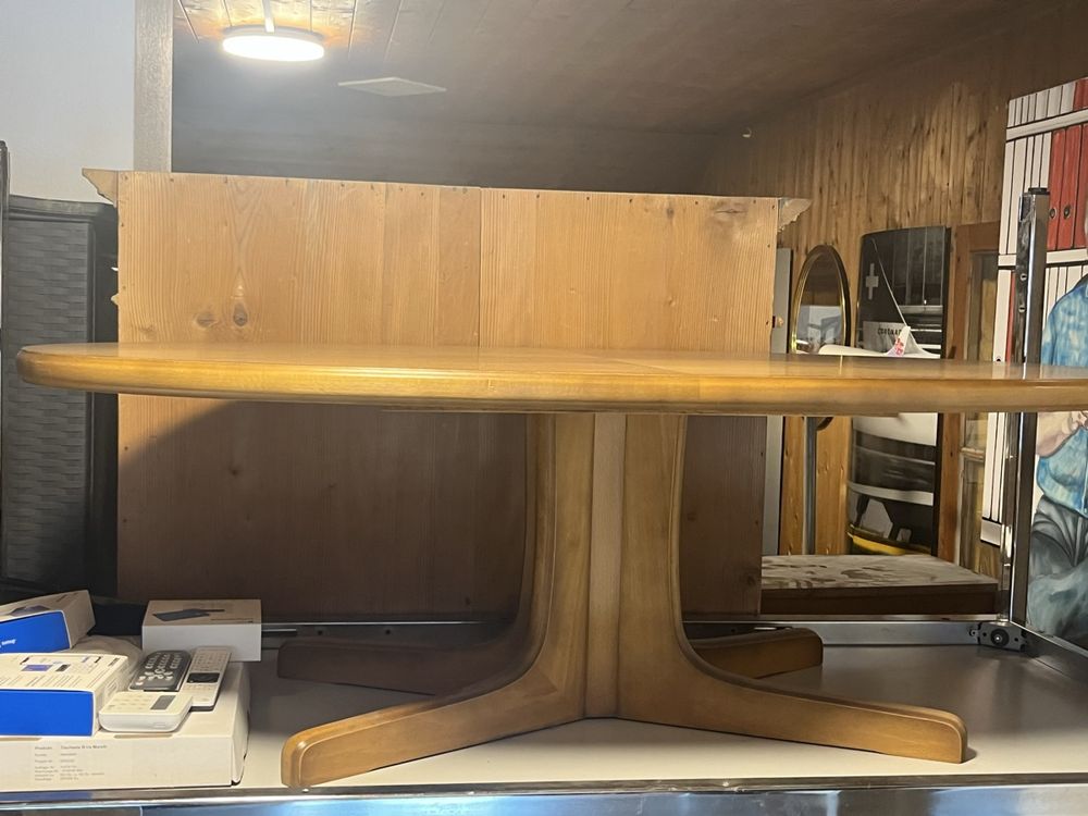 Runder Esstisch, Holztisch, Vintage Tisch, Durchmesser 120cm (Gebraucht) in Olten für CHF 20 ...