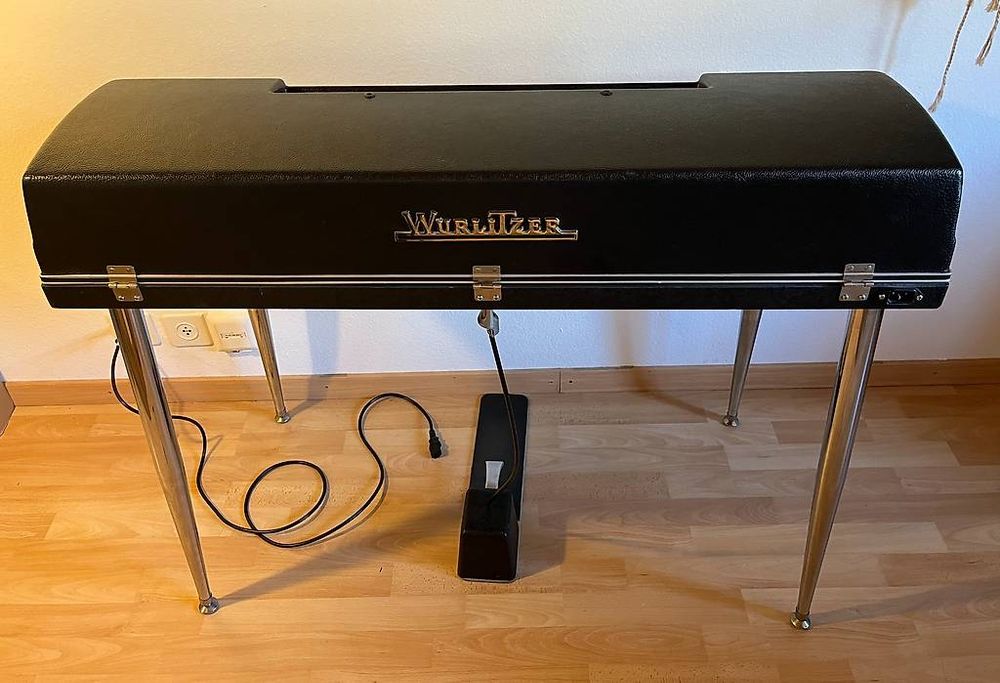 Wurlitzer 200A E-Piano (1974 - 1983) (Gebraucht) in Zürich für CHF 5700 – nur Abholung auf ...