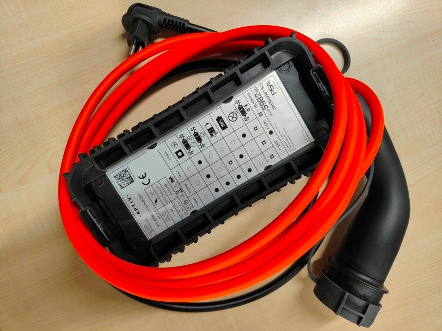 Original Opel Ladekabel für Elektroauto (Neu und originalverpackt) in ...