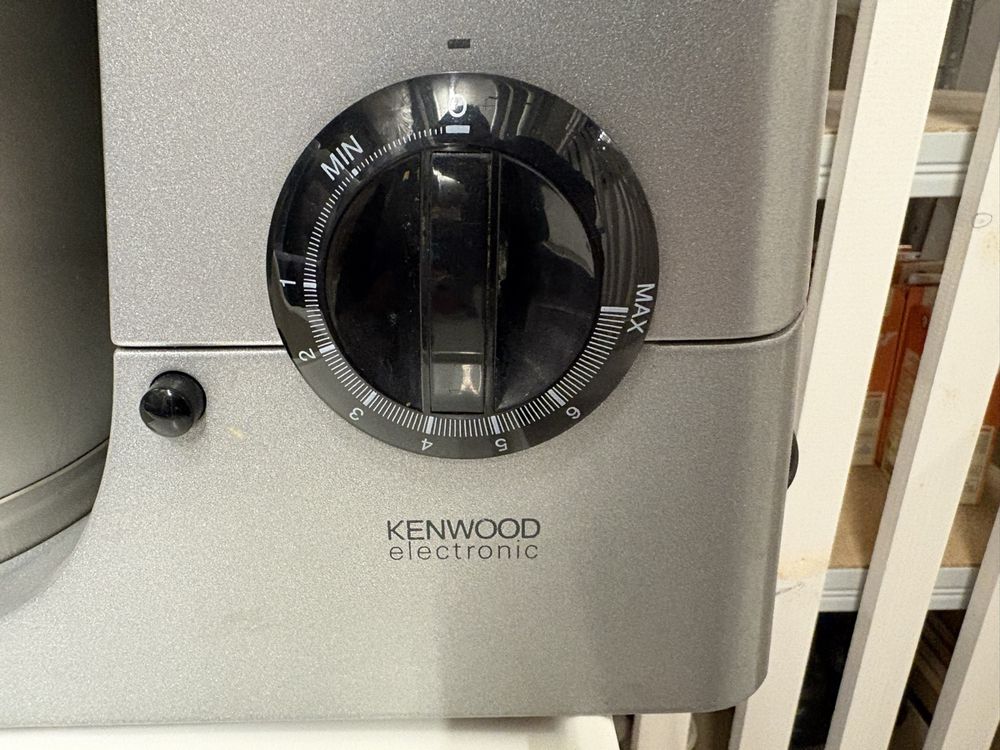 Kenwood Chef Küchenmaschine (Gebraucht) in Malters für CHF 10 – mit ...