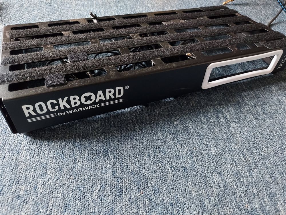 Rockboard TRES 3.1 C with Flight Case (Gebraucht) in Münchenbuchsee für ...