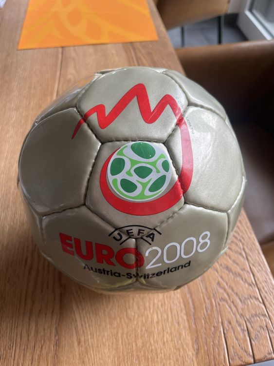 Balle UEFA Euro 2008 (Neu (gemäss Beschreibung)) in La Tour-de-Trême ...