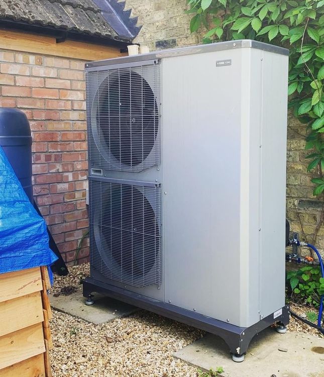 NIBE Monoblock Wärmepumpe F2040-16 + SMO S40, 230 V | Acheter sur Ricardo