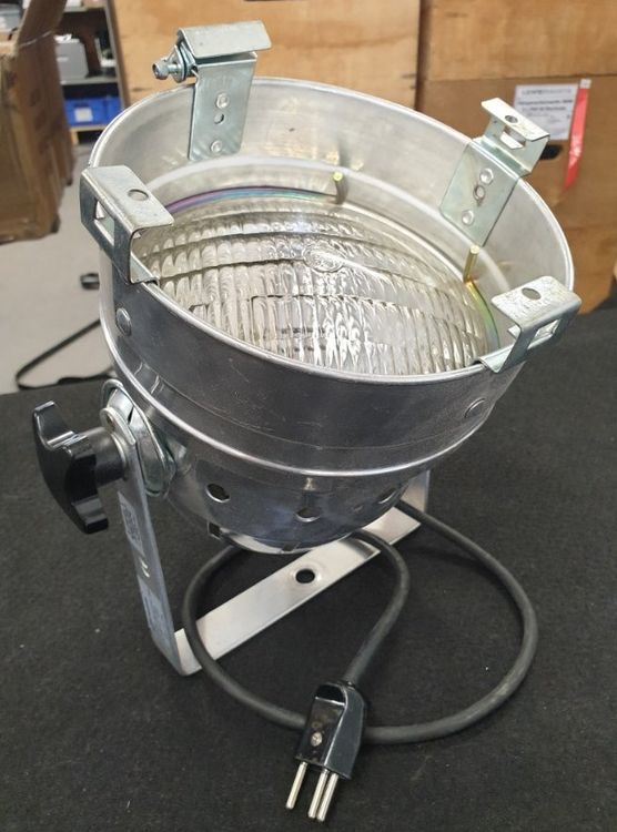 Diverse Hersteller PAR 56 Short Nose 300W (Gebraucht) in Maienfeld für ...