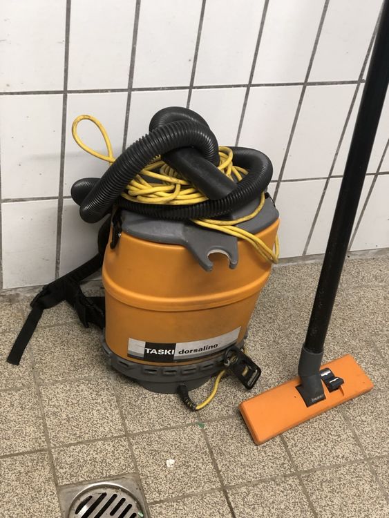 Verkaufe. Eine. Staubsauger. Taski. Dorsalino. Lauftgut (Gebraucht) in ...