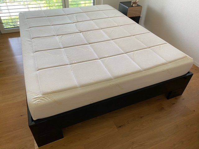 Hochwertiges Doppelbett mit Tempur Matratze und Tempur-Rost (Gebraucht ...
