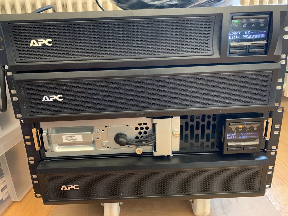 APC SMX2200RMHV2U Smart-UPS X 2200VA (Gebraucht) in Genève für CHF 430 ...