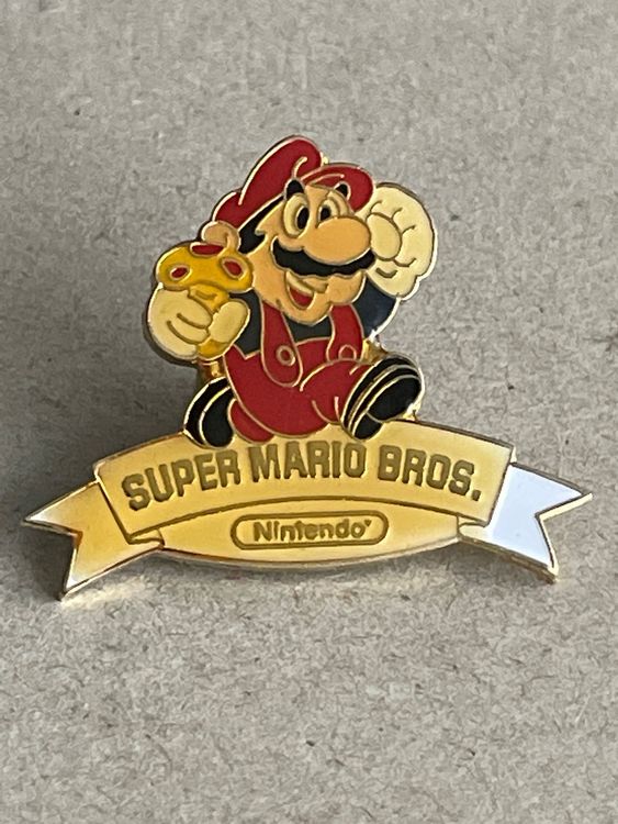 Pin Nintendo Super Mario Bros. (Gebraucht) in Glattbrugg für CHF 5.2 ...