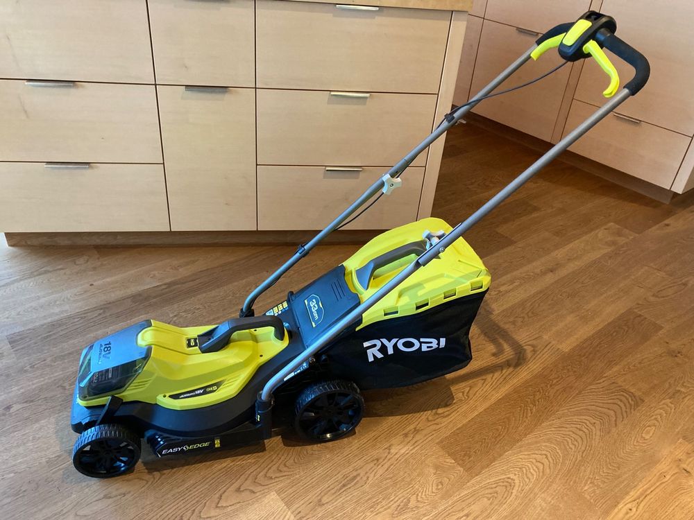 Tondeuse Ryobi easy edge 18v avec accu 4ah (Neu (gemäss Beschreibung ...