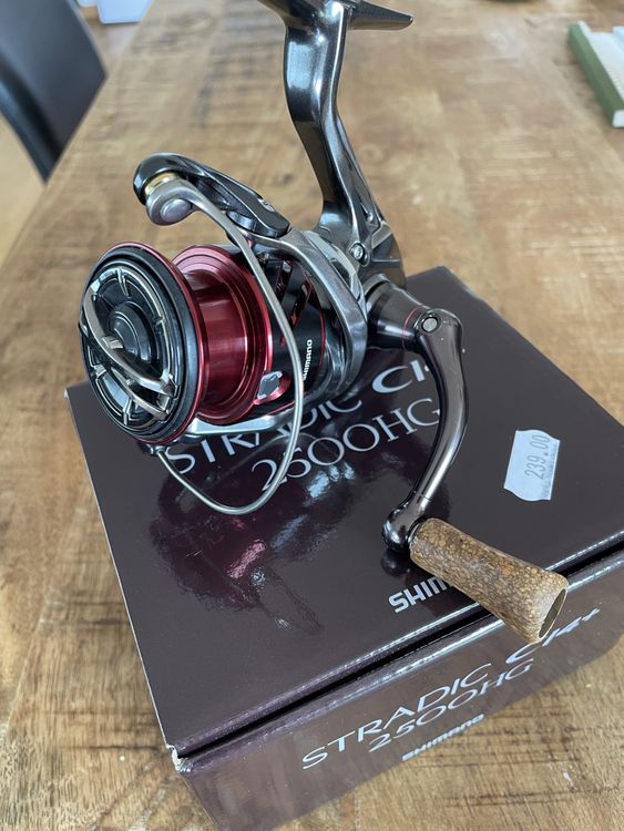 Shimano Stradic Ci4+ 2500 HG (Angelrolle/Fischerrolle) | Kaufen auf Ricardo