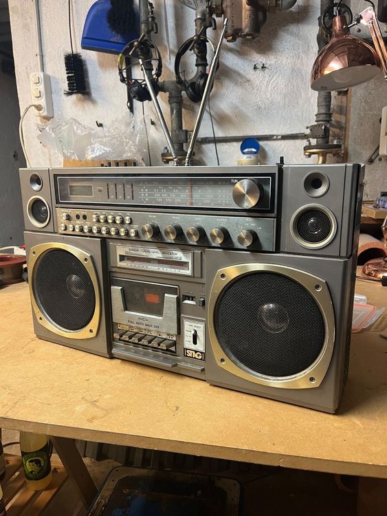 Vintage Radio STAG RR 1048 HIFI (Defekt) in Zürich für CHF 38 – mit ...