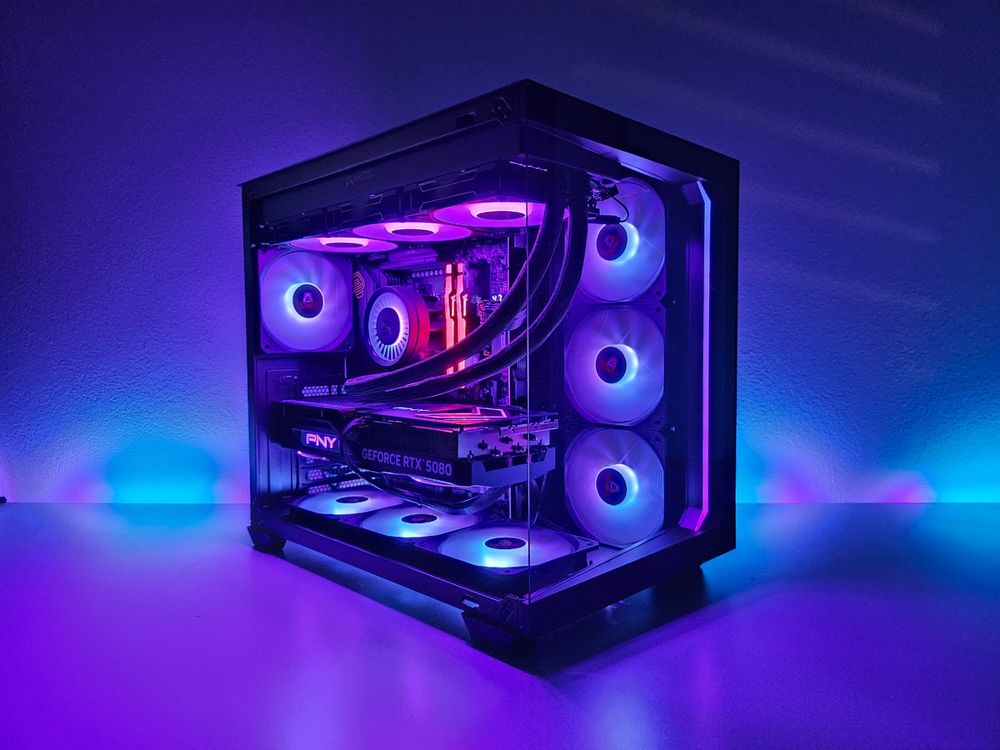Gaming PC Axiom9🛰️RTX 5080 + 9800X3D | 32GB DDR5 CL30 (Neu und ...