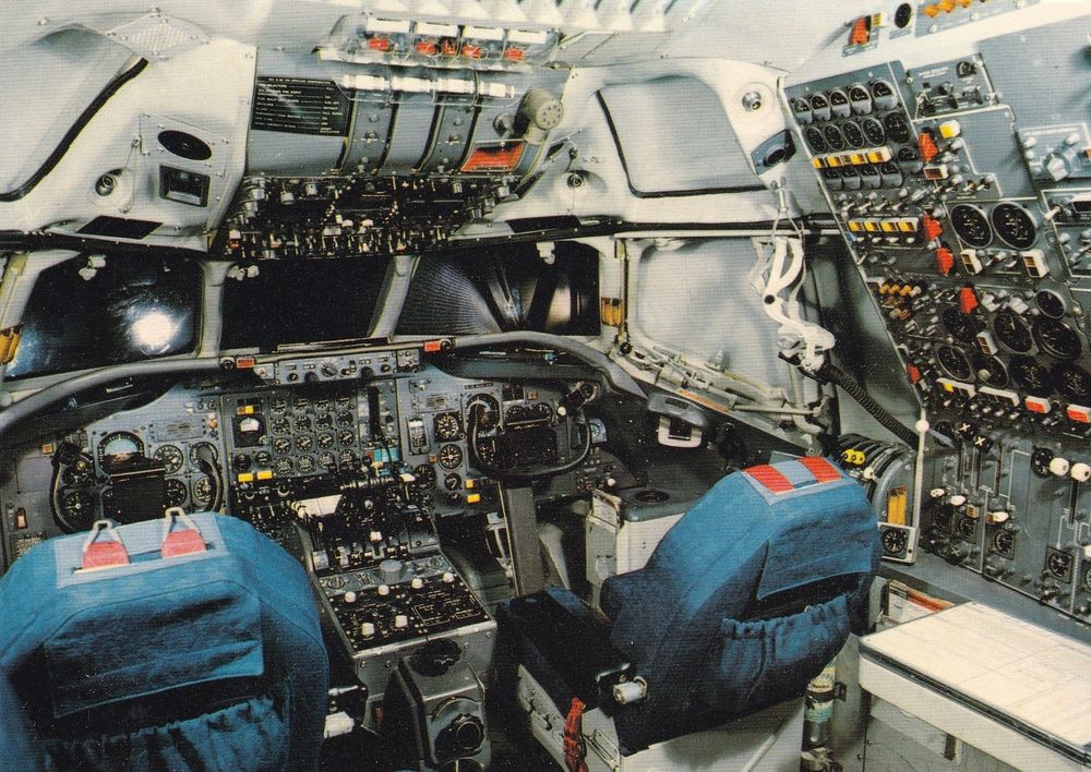 Cockpit einer DC-8 (Swissair-Photo) (Gebraucht) in für CHF 3 – mit ...