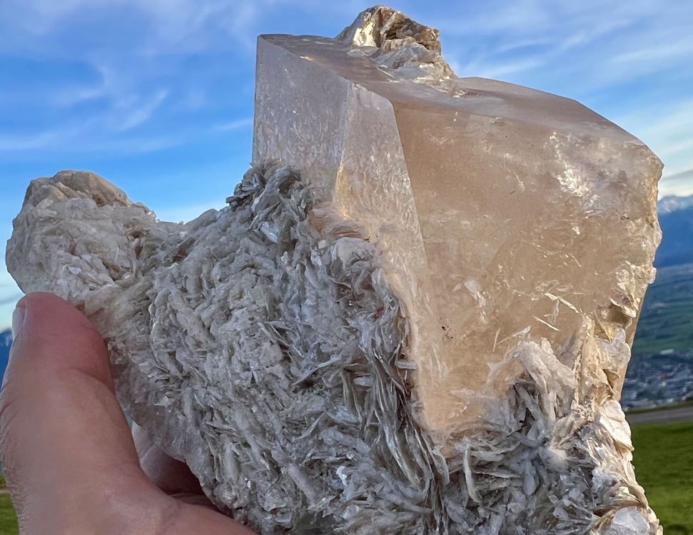 Topas mit Muskovit, Museumsstufe (Neu und originalverpackt) in Rheineck ...