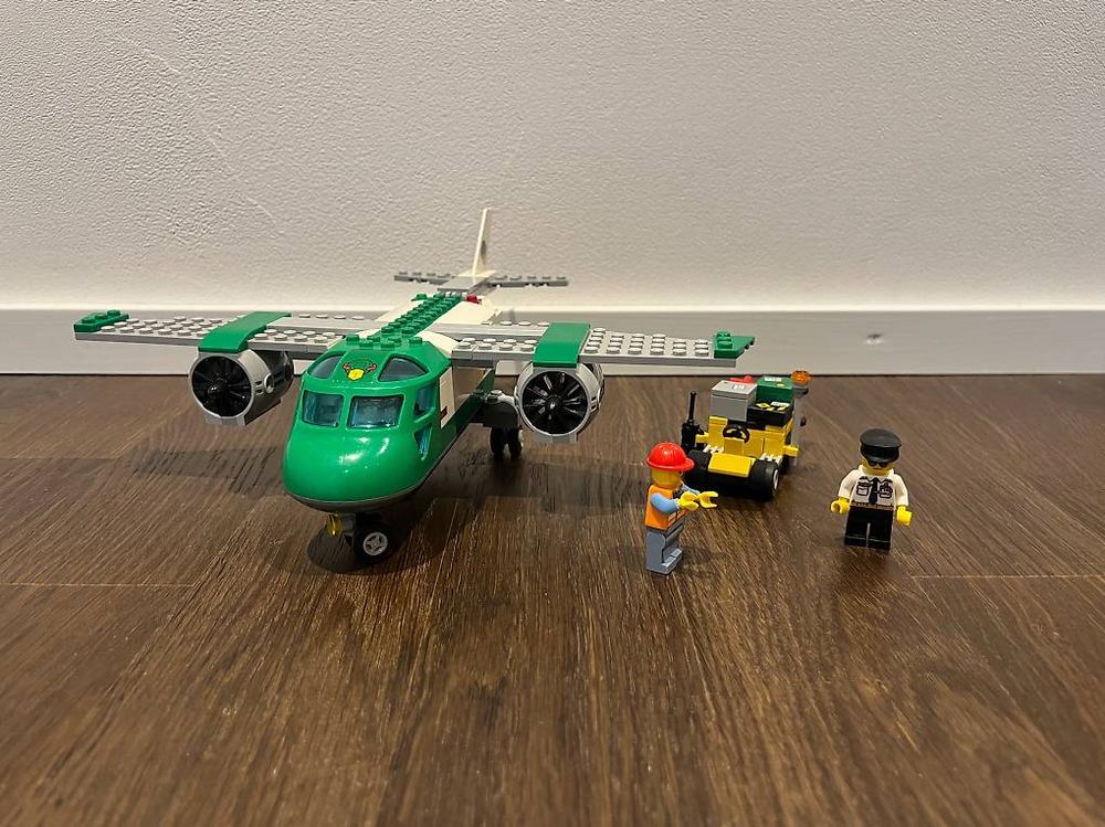 Lego Airport Cargo Plane, Set 60101, Paket Flugzeug (Gebraucht) in ...