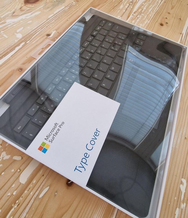 Microsoft Surface Pro Type Cover (Neu und originalverpackt) in Adliswil ...