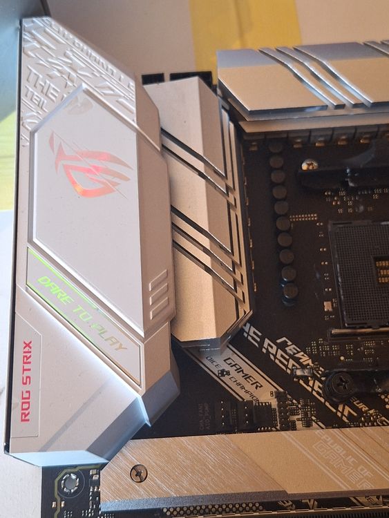 Asus rog B-550 a gaming mainboard | Kaufen auf Ricardo