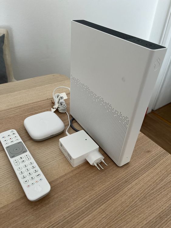 Swisscom Internet-Box 3 + TV Box 5 | Kaufen auf Ricardo