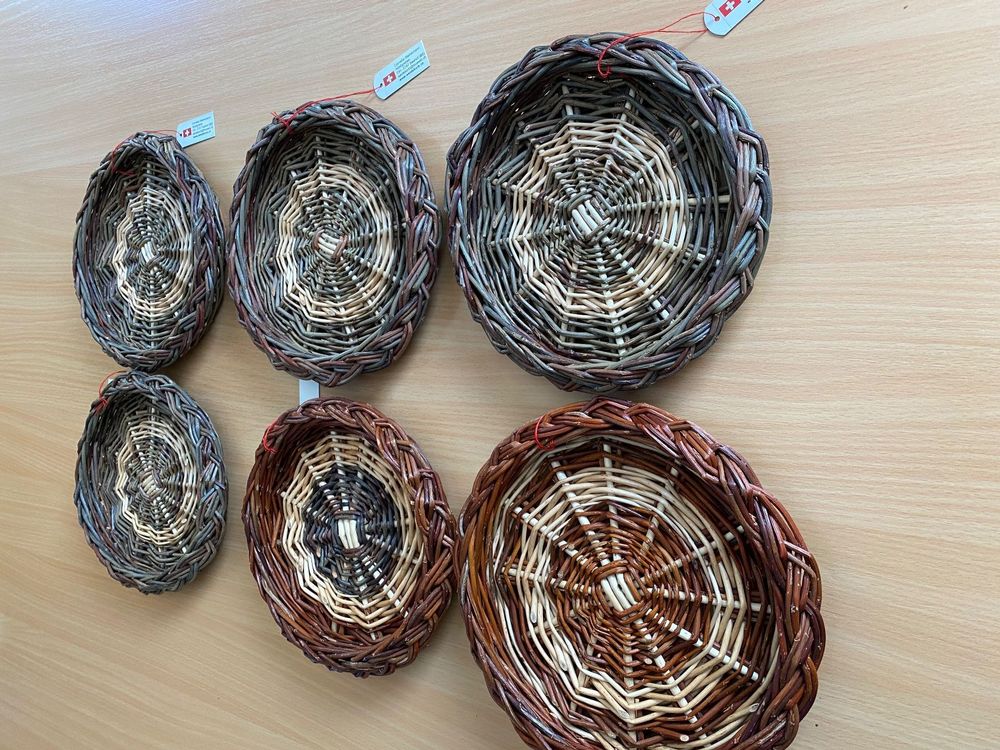 Dekorative Körbe aus Weide, Handarbeit, Top Zustand! SCHWEIZ (Neu ...