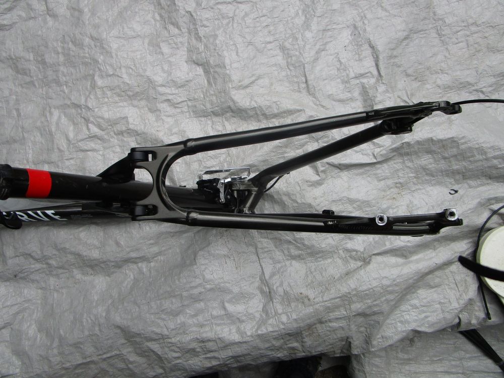 Alu Fully CANYON NERVE Rahmen Gr M f.26" 3142g (Gebraucht) in Ottikon für CHF 70 – mit Lieferung ...