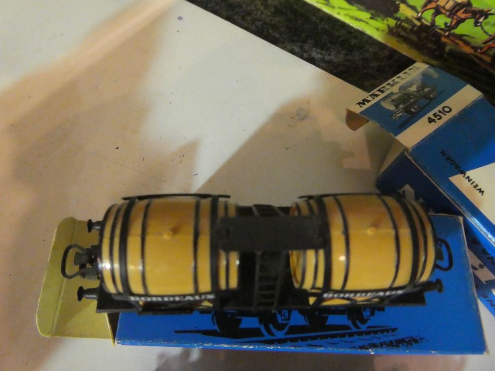 Märklin 4510 2 Fasswagen H0 WS (18) (Gebraucht) in für CHF 11 – mit ...